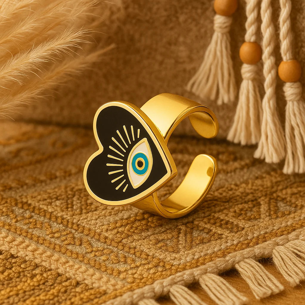 Evil Eye Heart Ring | Evil Eye Aura